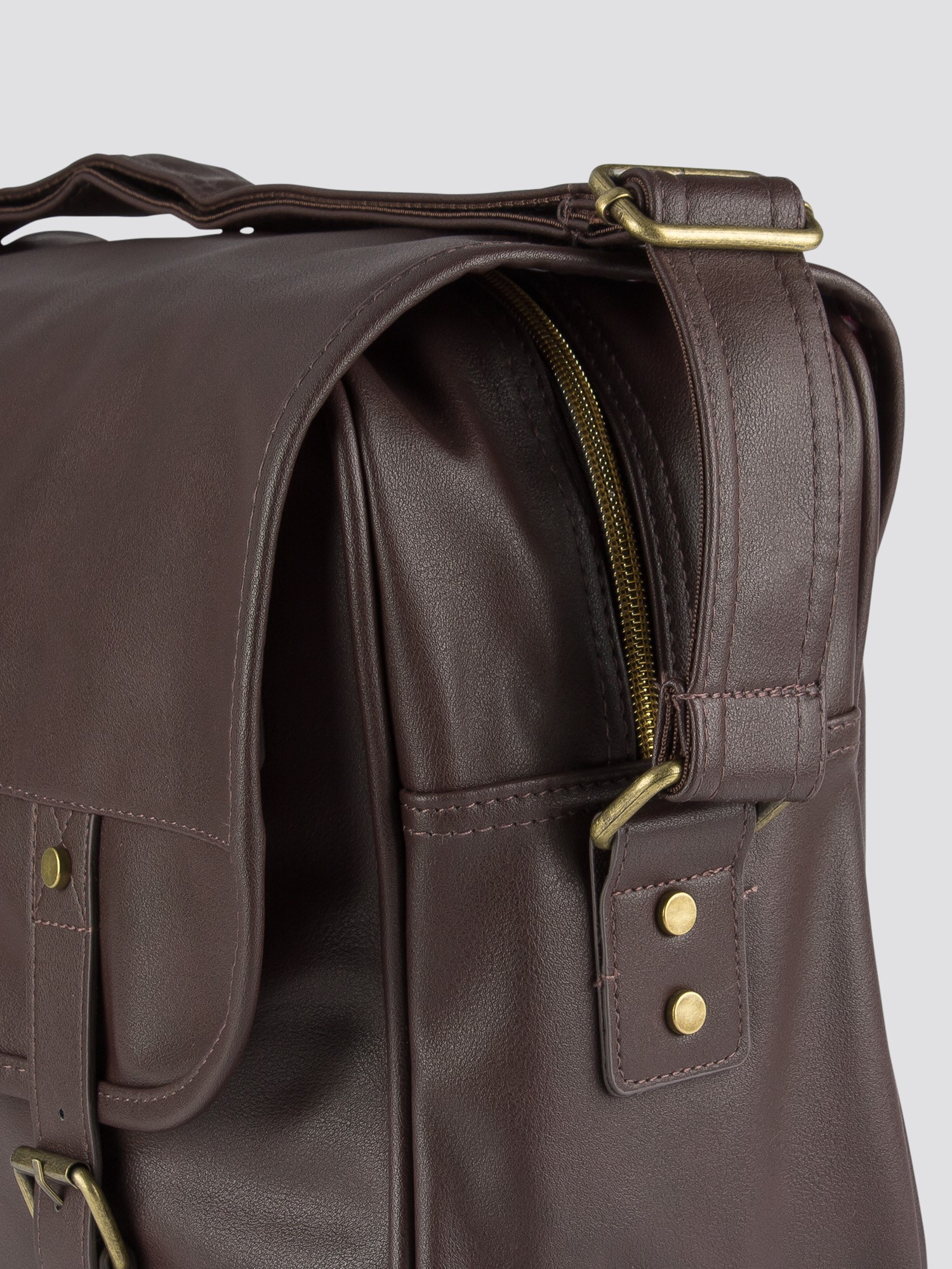 Cove Brown Messenger Bag - Ben Sherman UK